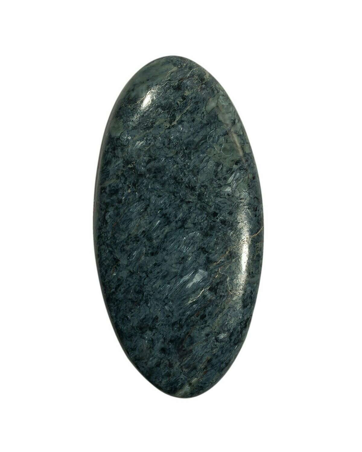 Кабошон из родусита размером 58х29х7 мм.