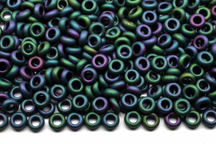 Бисер японский TOHO Demi Round 8/0 #0706 изумрудный, матовый ирис, 5 грамм