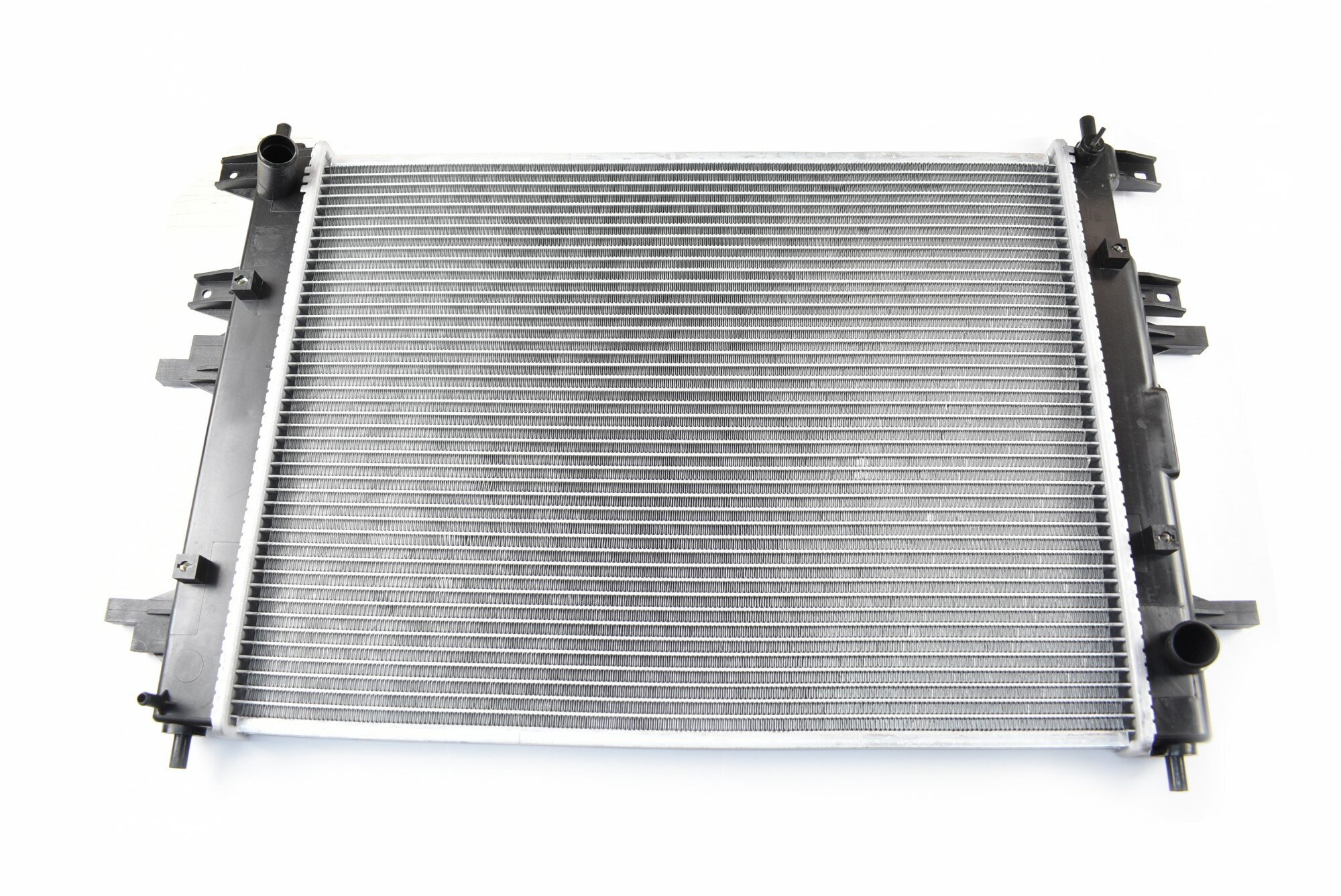 Радиатор охлаждения двигателя (МКПП) Chery Arrizo 7 / Tiggo 2 / Tiggo 4 1.5