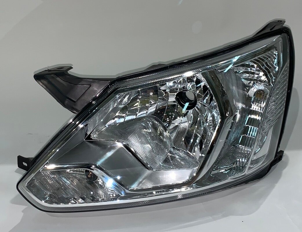 Фара Datsun On-Do левая эл. корр Component