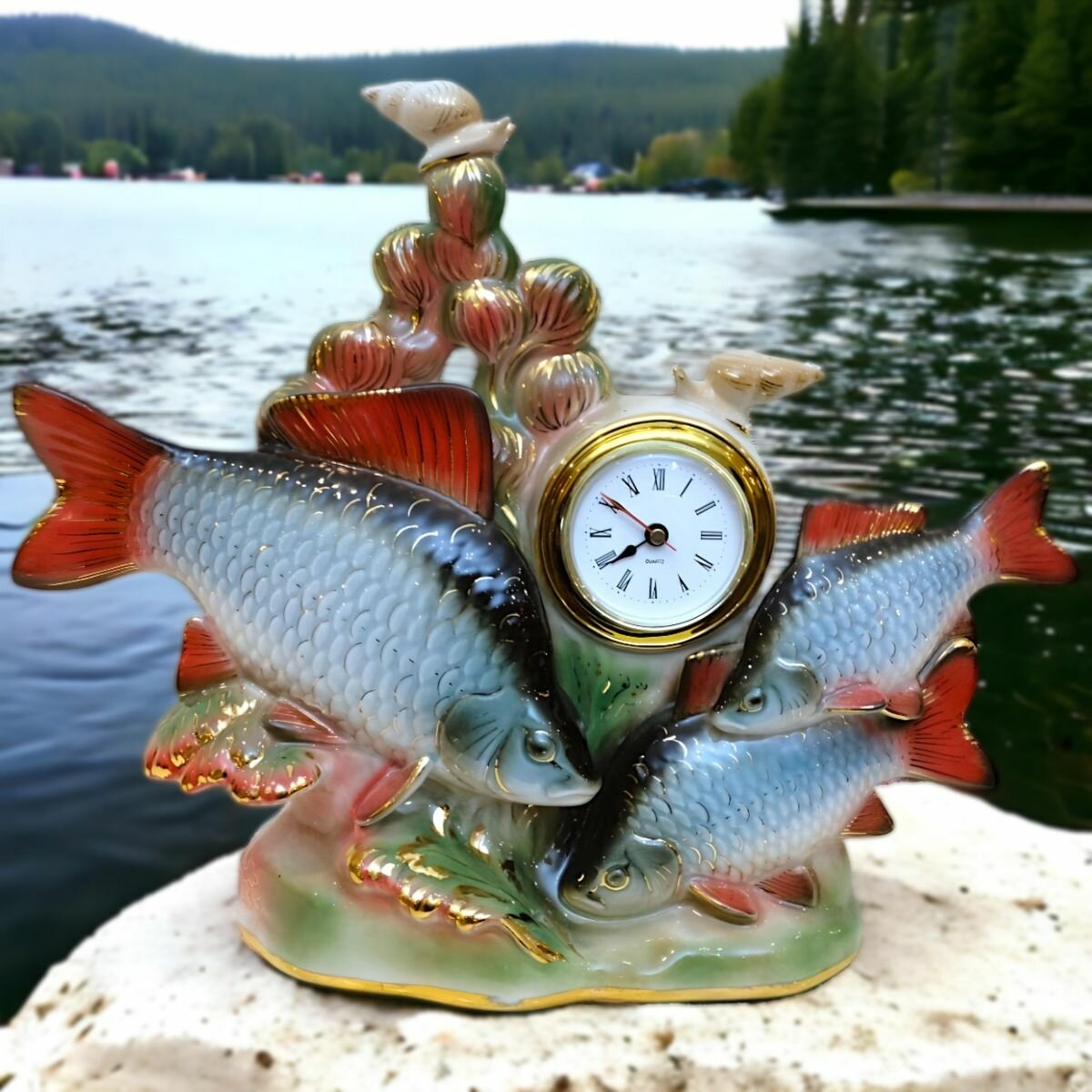 Часы GOLD BUTTON "Караси", кварцевые, римские цифры, фарфор, высота 29 см