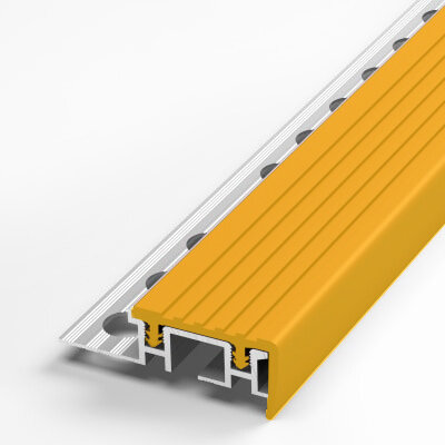 Угловая противоскользящая накладка на ступени Лука ПУ 10-1, 35х12,5 мм, длина 2,5 м, алюминиевая, со вставкой из ПВХ, желтая 423