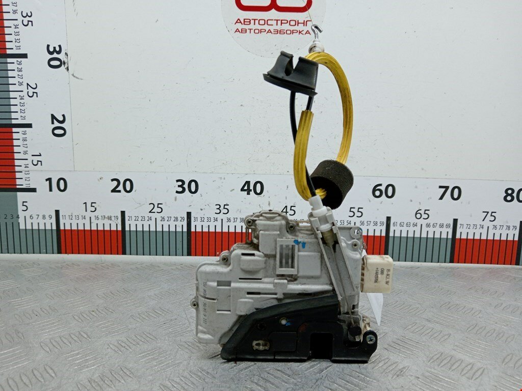 Замок двери задней левой Audi A6 C6 4F0839015A арт. 2163410