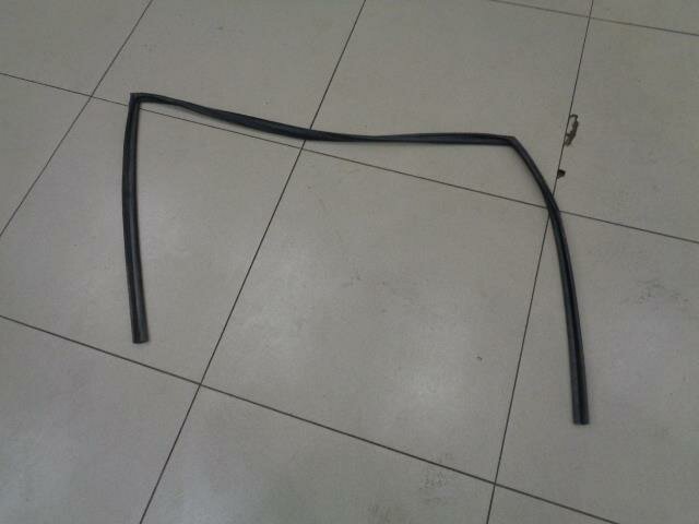 Уплотнитель стекла двери передней правой от SsangYong Actyon 2005-2010