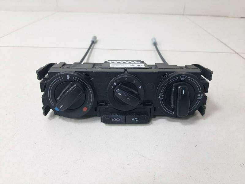 Блок управления отопителем Skoda Rapid 2012-2020 кат.номер: 5JA820045D