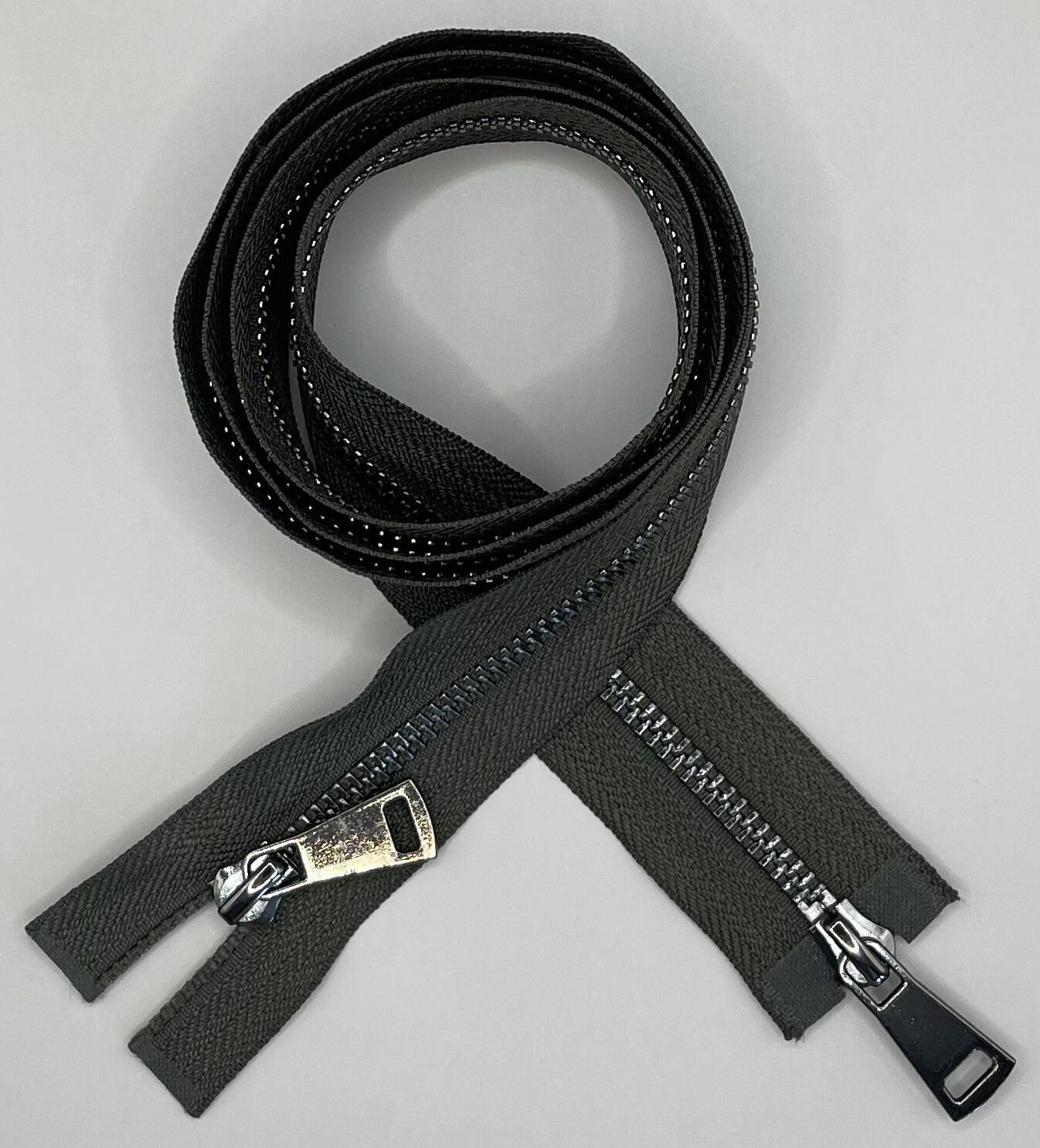 Молния(титан-легкий металл) , тип 5,110см, темн. хаки, зубья т. металл,2 замка.1шт.