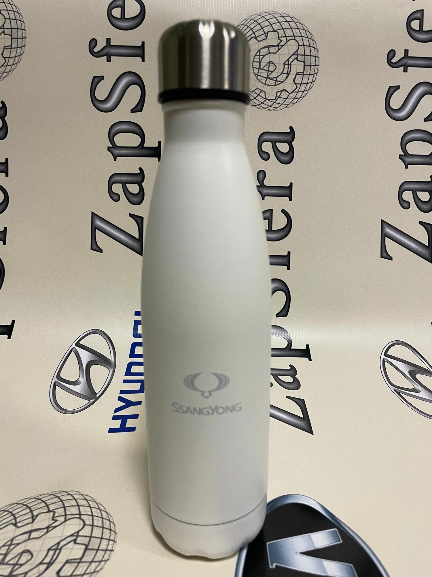 Термобутылка, термос 0,5 л SsangYong бутылка для воды металлическая 500 мл