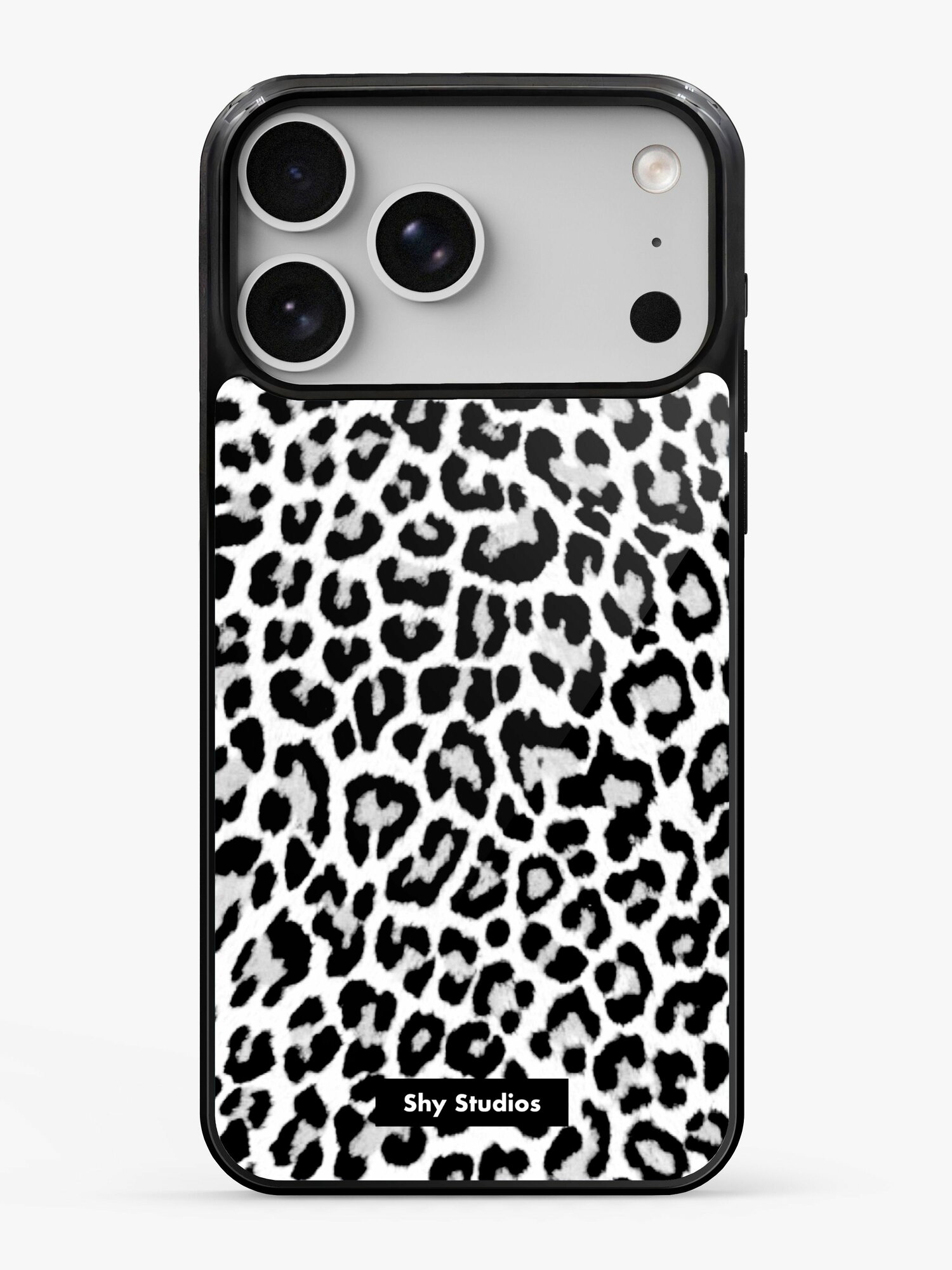 Чехол на iPhone 17 Pro Max от Shy Studios - Snow Leo