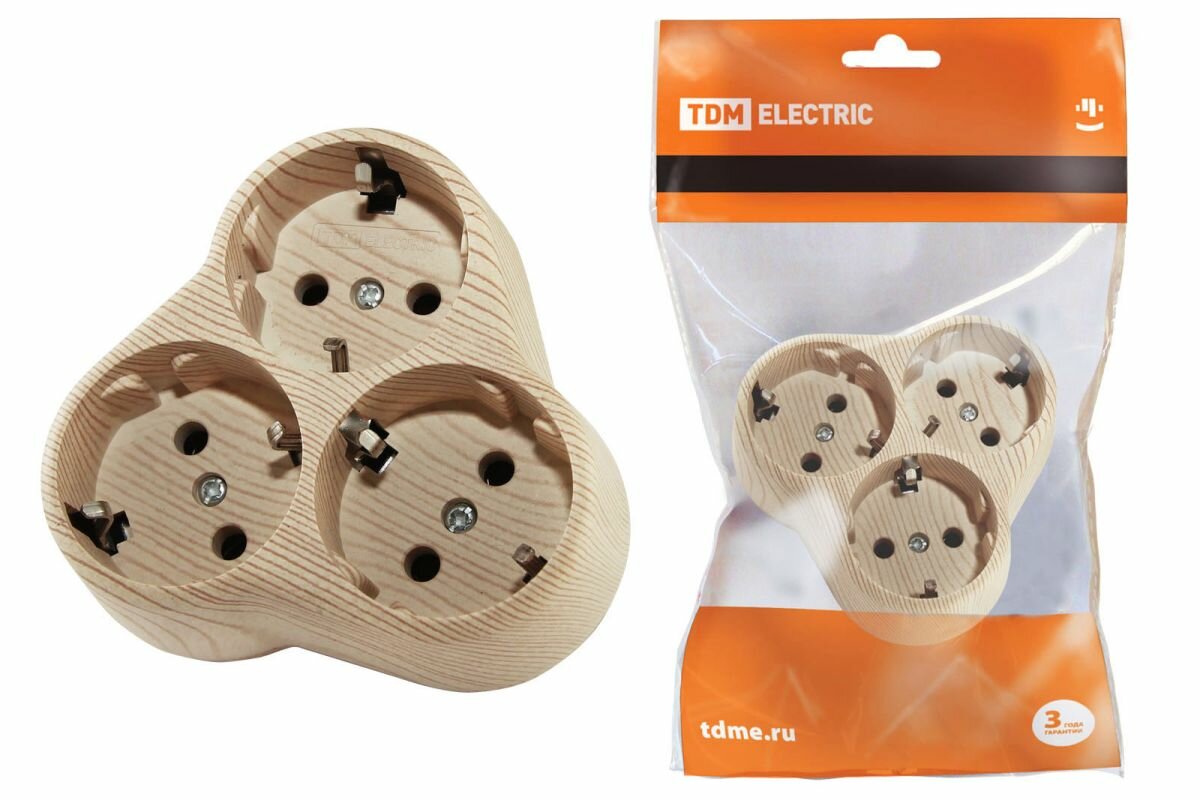 Блок на 3 гнезда 2П+З круглый 16А 250B «Эко» (сосна) TDM