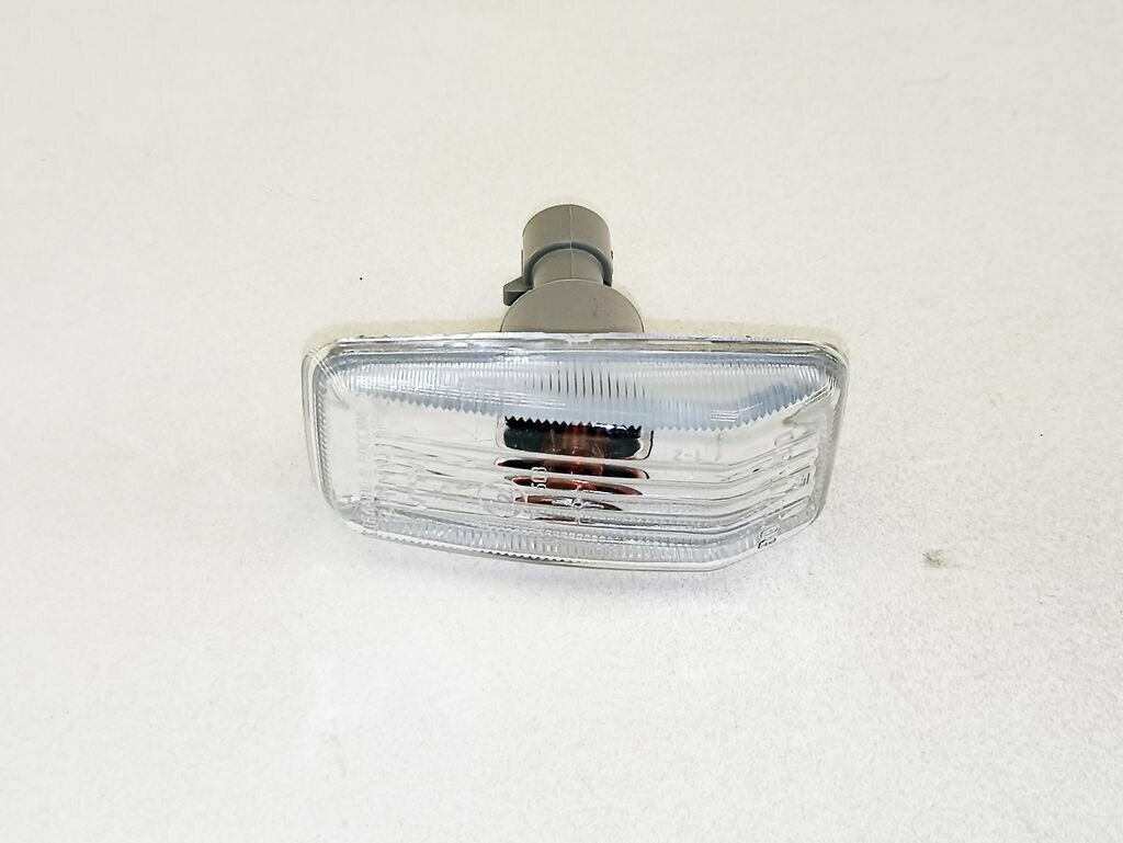 Повторитель поворотов боковой (указатель) для а/м УАЗ Патриот с 2008 года