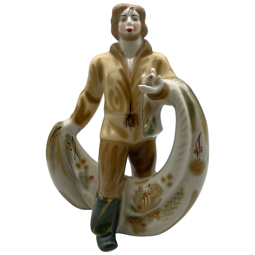 Фарфоровая статуэтка "Рыбак", скульптор В. Албул, 1980-1990 гг, Полонский ЗХК, СССР