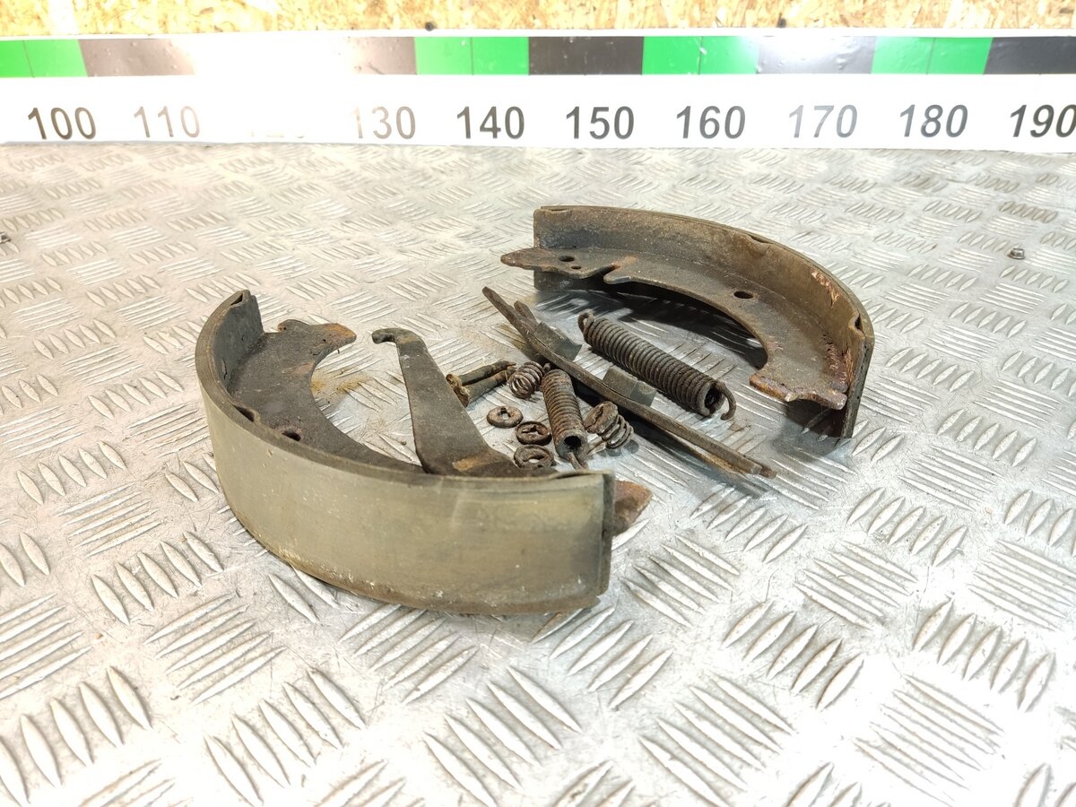 Механизм ручника VAZ NIVA 21013502090