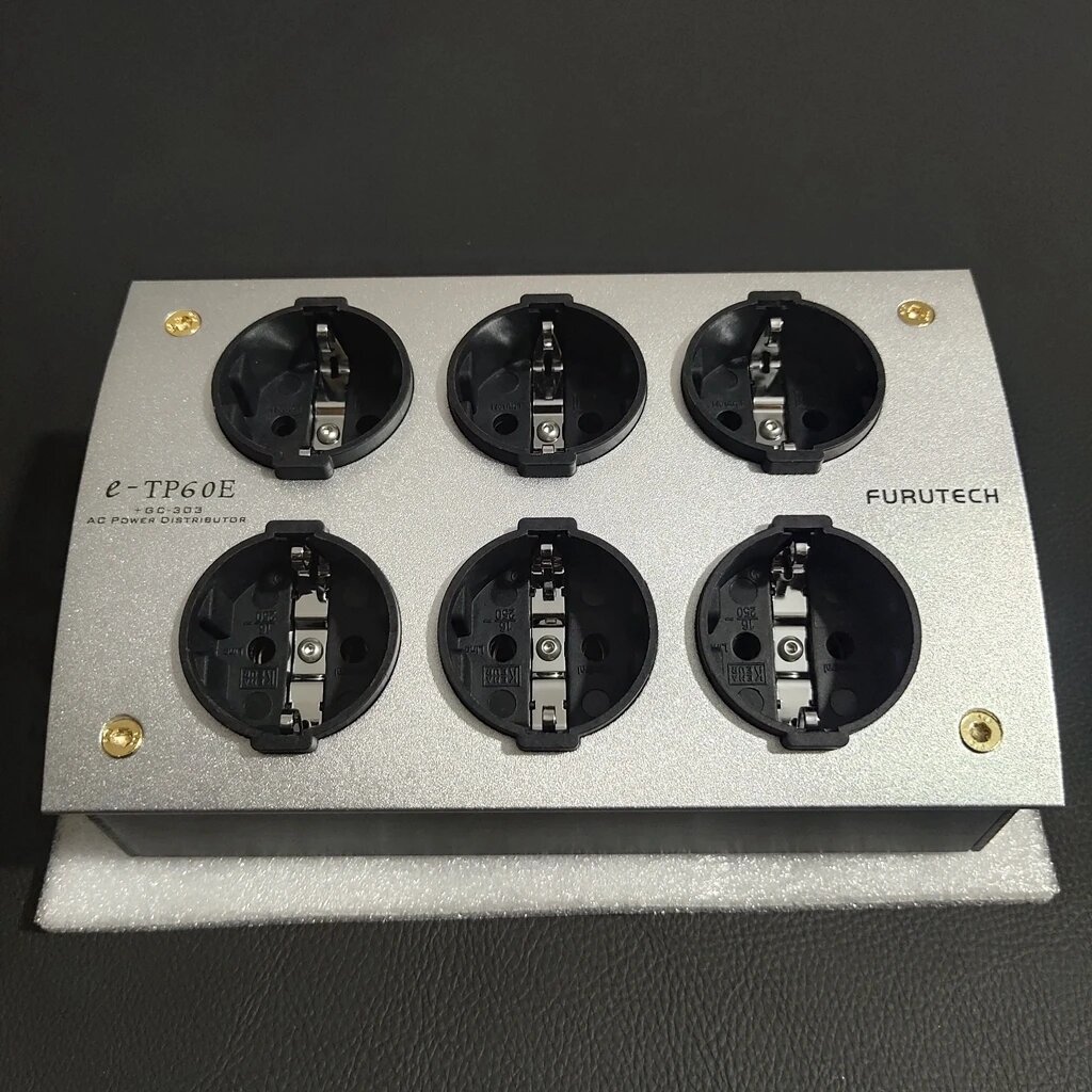 FURUTECH e-TP60E 6-Outlet Power Distributor, EU socket