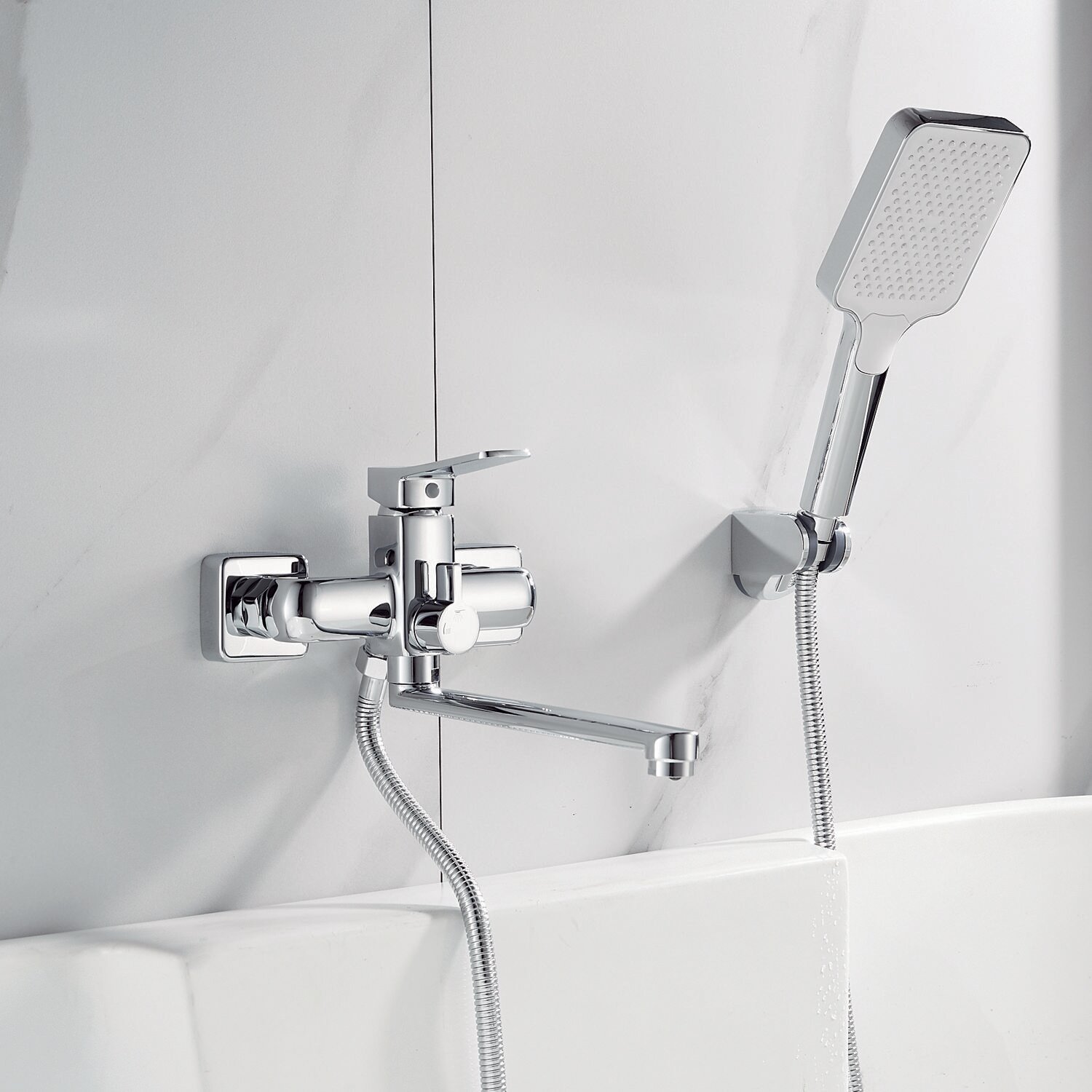 Смеситель для ванной SHEVANIK, с поворотным изливом и душем, 25 см