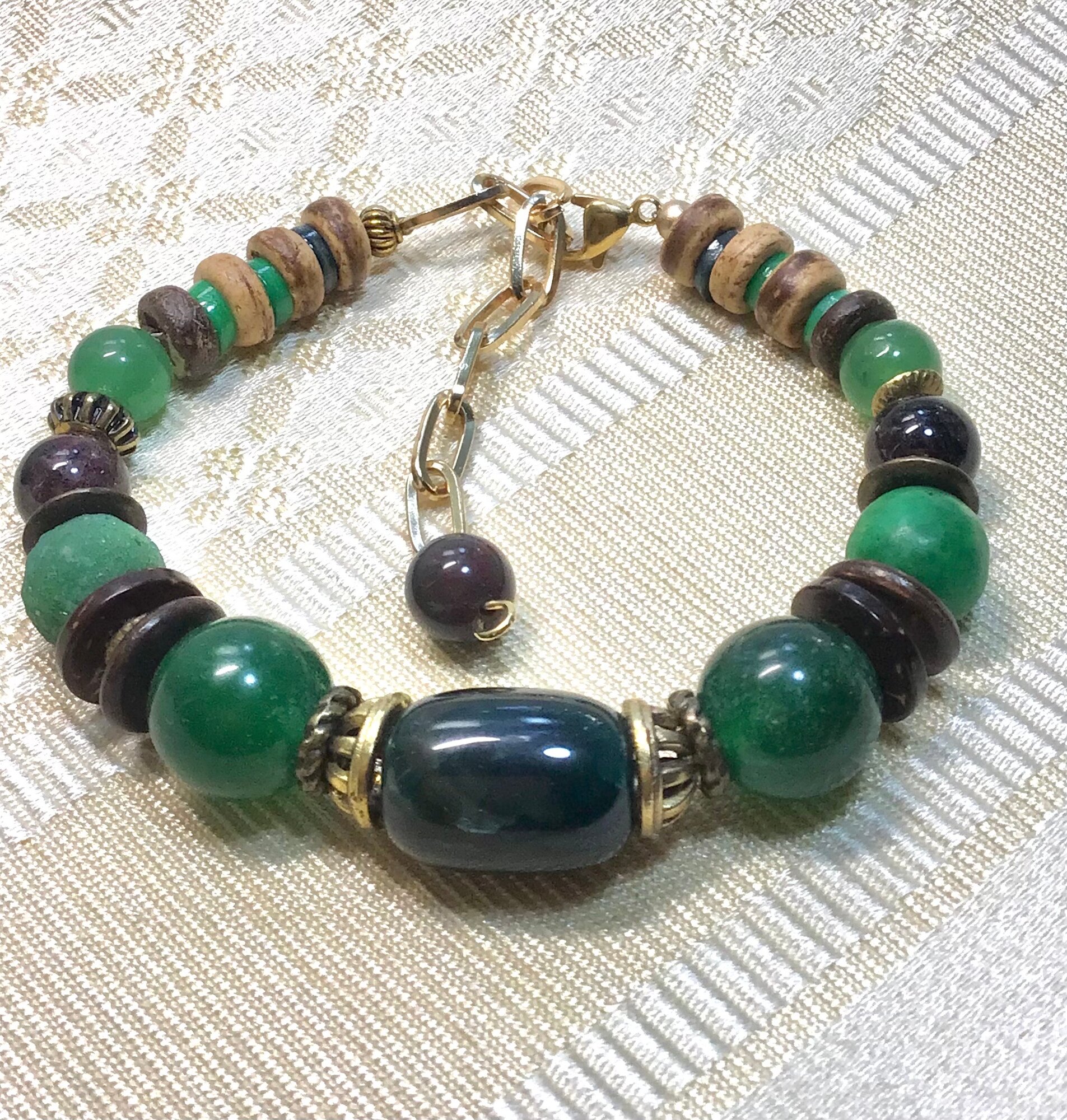 Жесткий браслет, агат