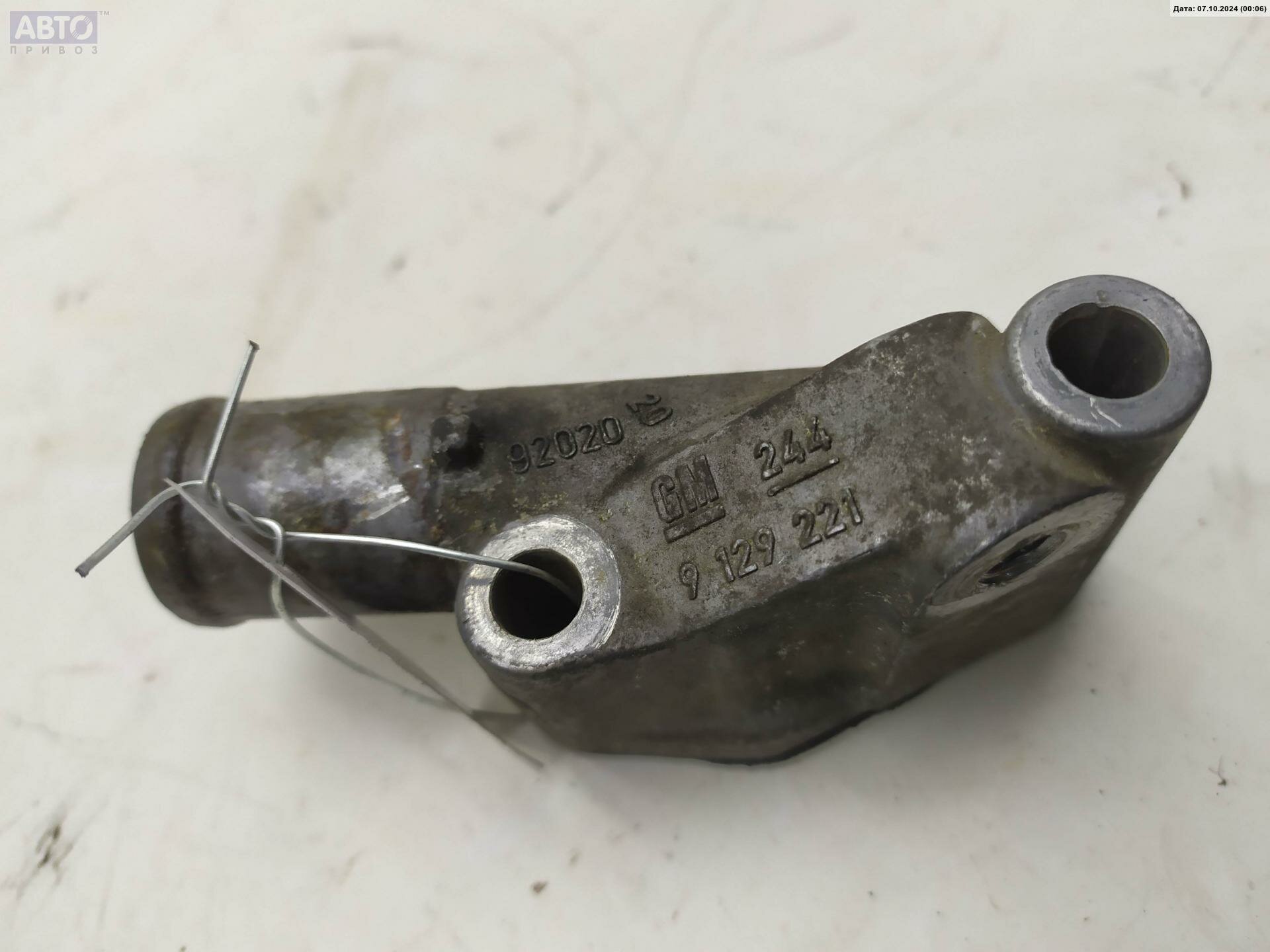 Фланец (тройник) системы охлаждения Opel Vectra B (1995-2002)