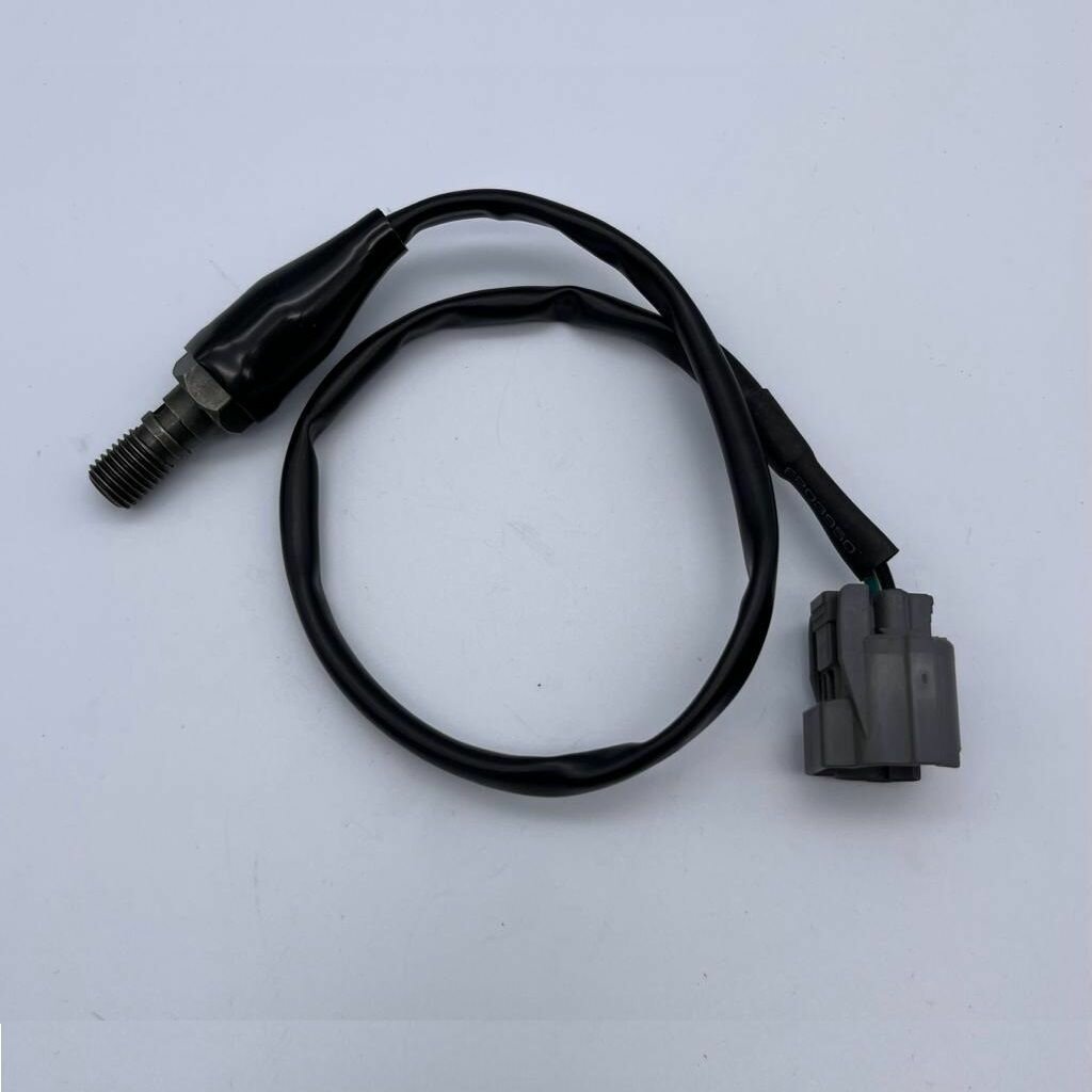 Выключатель стоп сигнала, лягушка (SUMITOMO ) c 2014г . Для квадроциклов ATV X5 H.O, X8. UTV U8. 7020-080160-1000