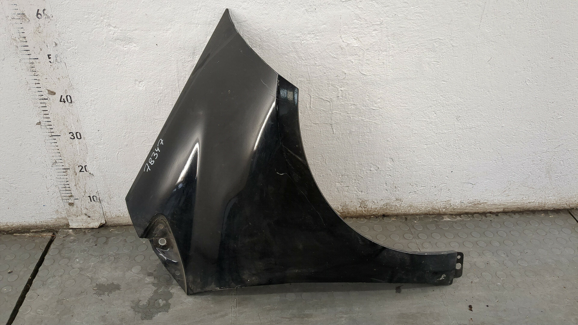 Крыло правое переднее Mercedes A W169 Б/У