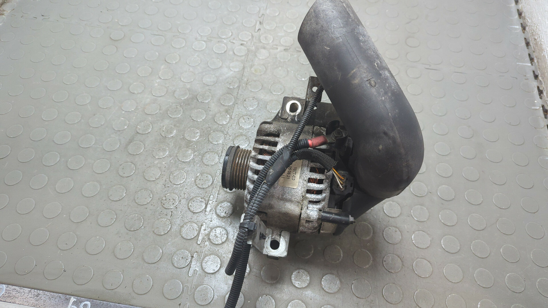 Генератор Ford Mondeo 3 Б/У