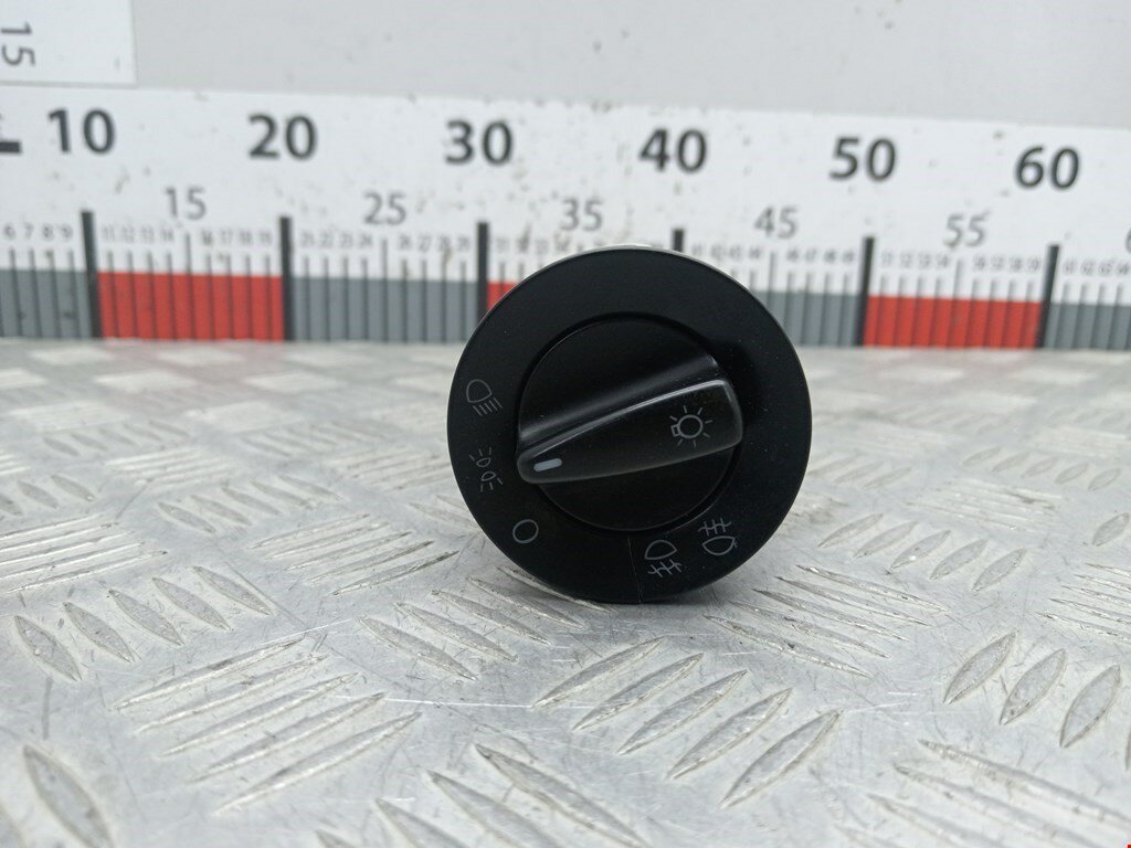 Переключатель света Volkswagen Bora(Jetta) 1C0941531A арт. 2142287