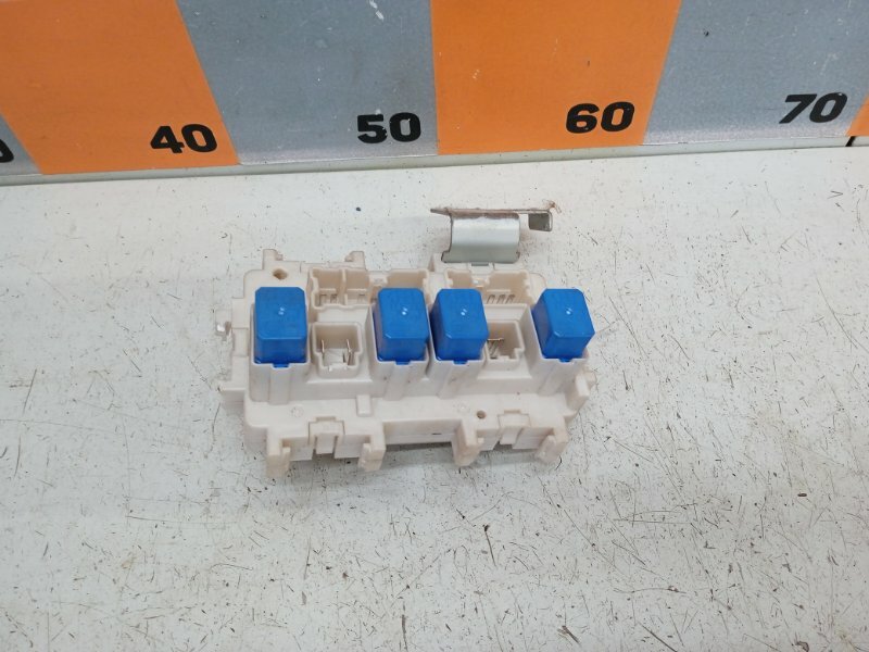 Б/У Инфинити ФХ37, QX70 Блок предохранителей Infiniti FX37 2011 S51 245007 NISSAN арт. 243503FY0A