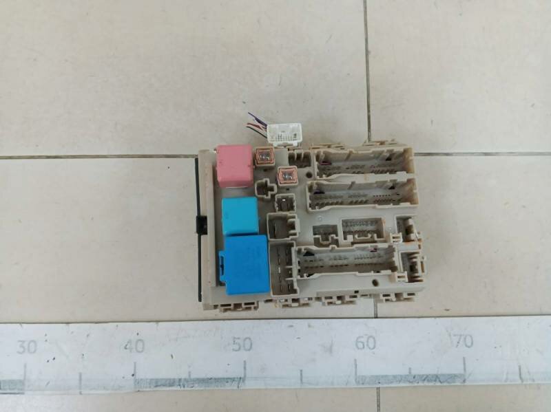 Блок предохранителей Toyota Auris E150 2006-2012 кат.номер: 8273002K31