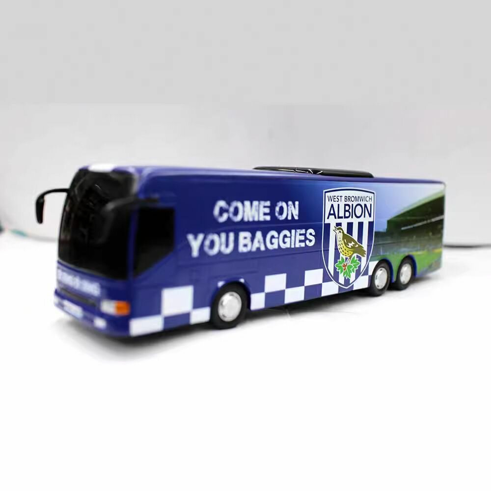 Алюминиевая модель автобуса футбольной команды Игрушечные автосувениры