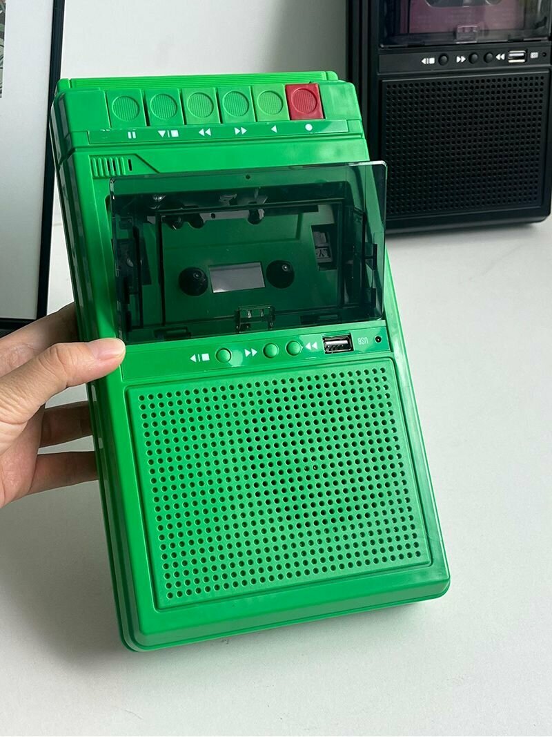 Кассетный Плеер