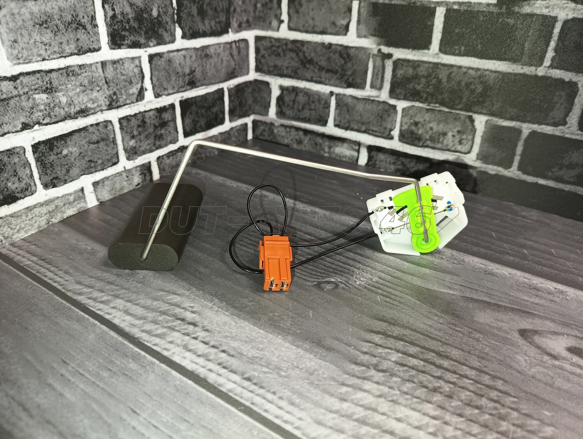 Датчик уровня топлива (ДУТ) для LADA Largus, RENAULT Logan, Duster.