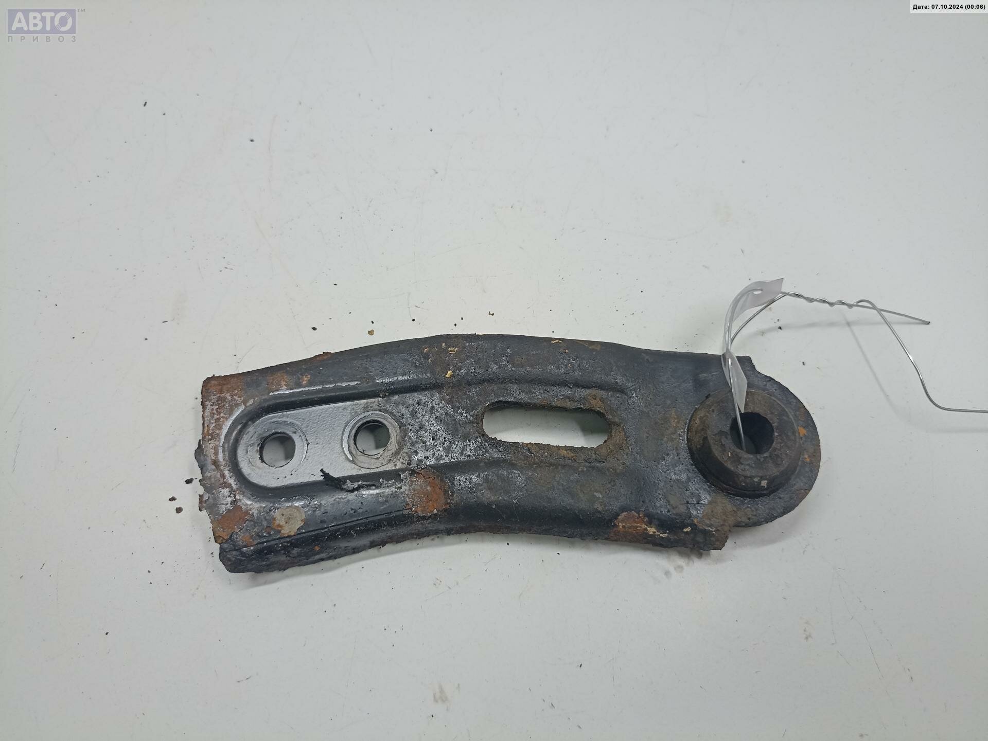 Кронштейн радиатора Opel Corsa C (2000-2006)