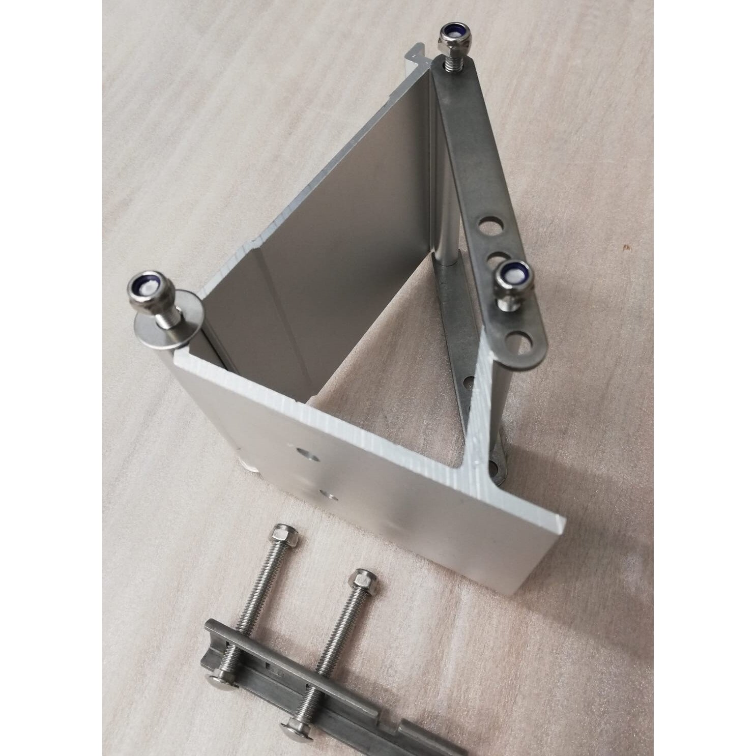 Крепёж накрышный для маркиз MC только механника