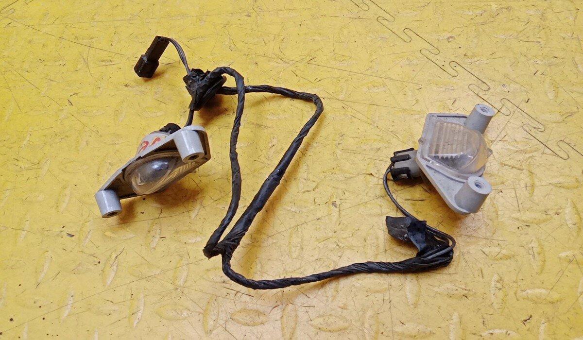 Фонарь подсветки номера Nexia Daewoo 0313200305