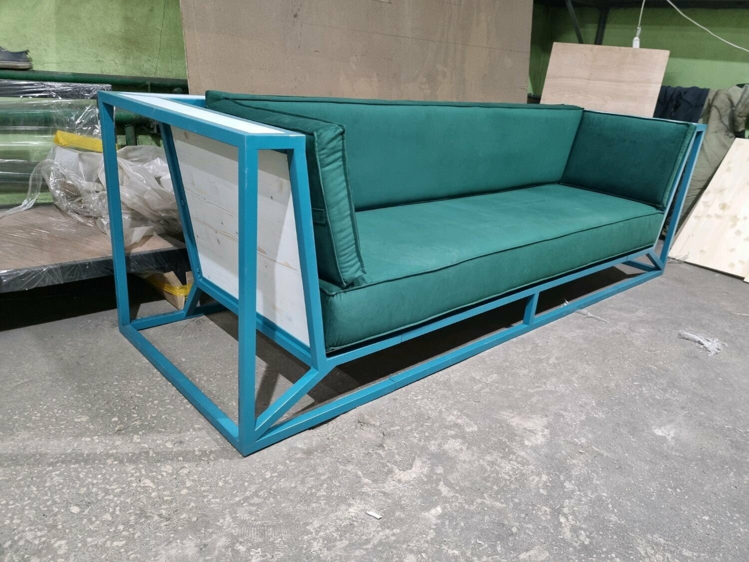 Диван "EasyLOFT" в стиле Лофт, модель "Green", офисный, для кафе и бара, для дома и дачи, 200х60х70 см.