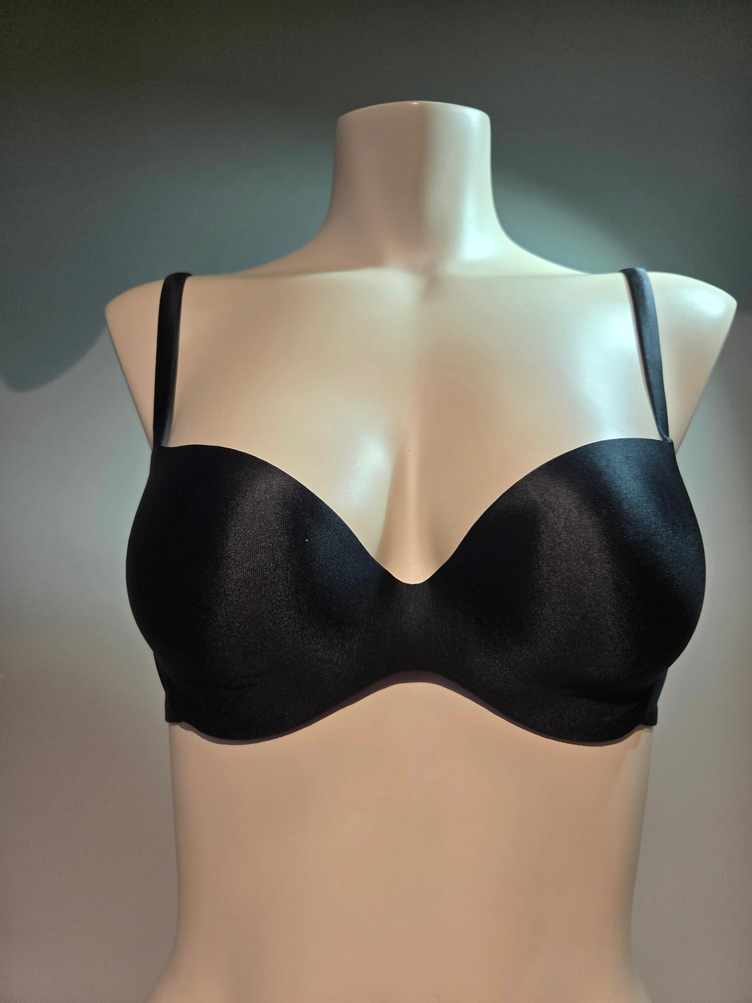 Бюстгальтер-невидимка