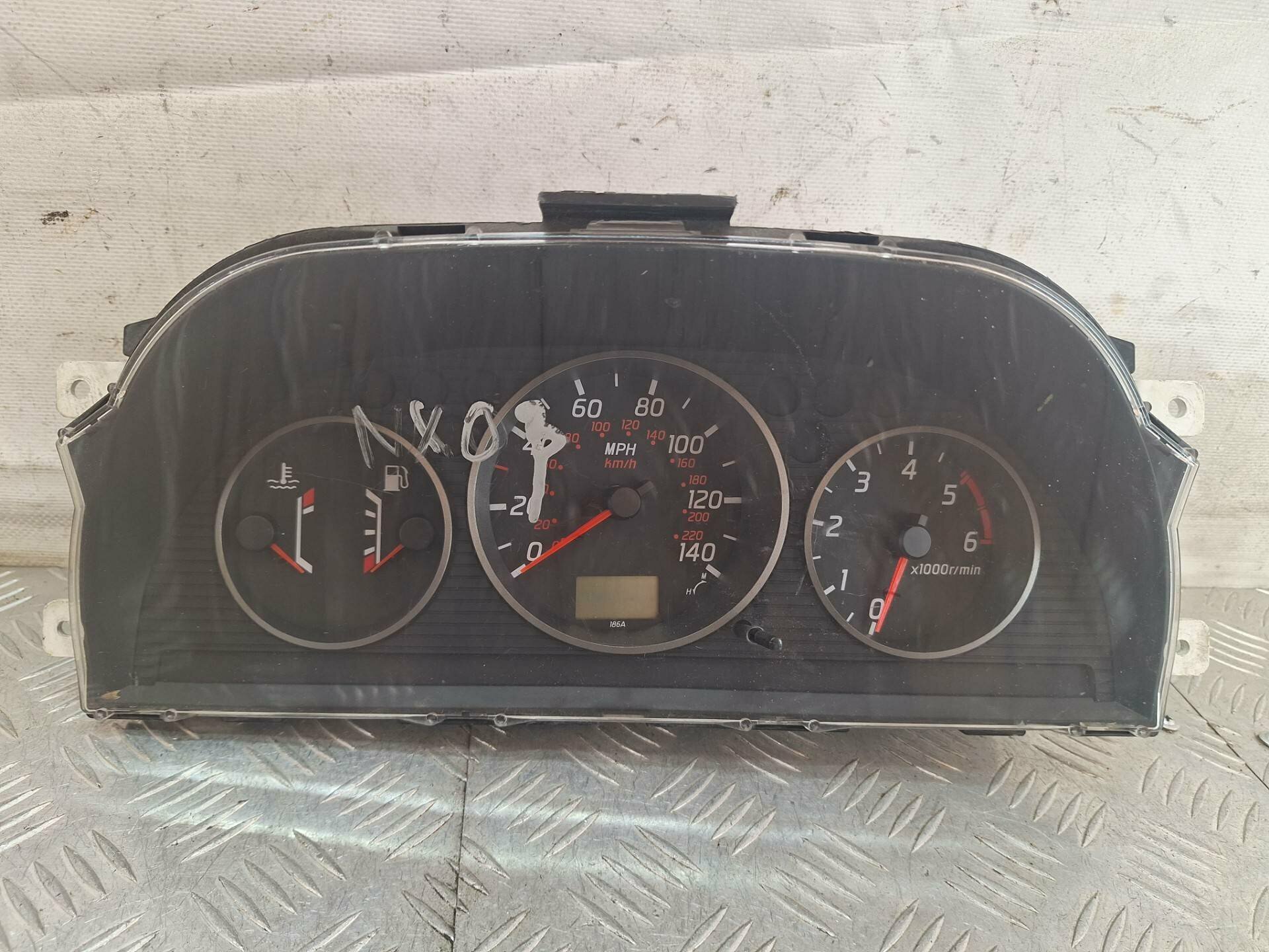 Панель приборов (щиток) Nissan X-Trail T30 2004 8H70575