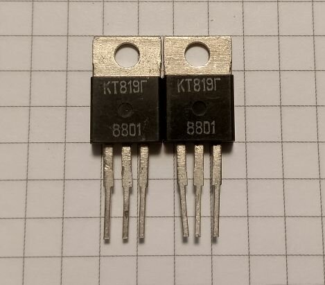 КТ819Г 2шт одинаковые по усилению