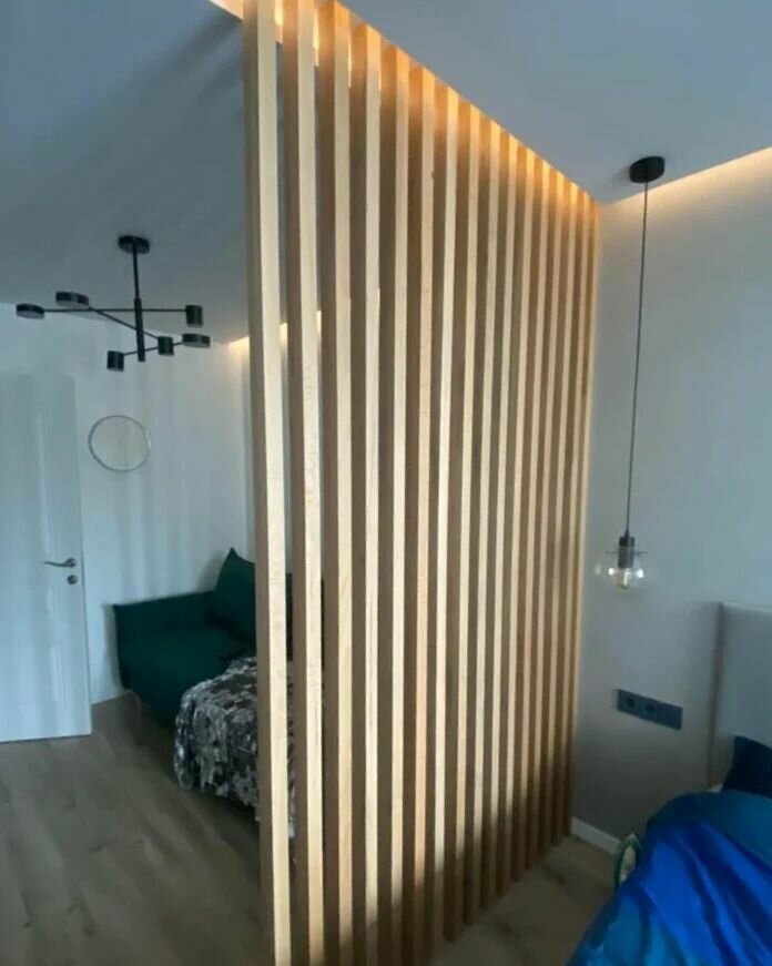 Реечная перегородка из Ясеня 40х60мм. Стоимость указана за 1 брус.