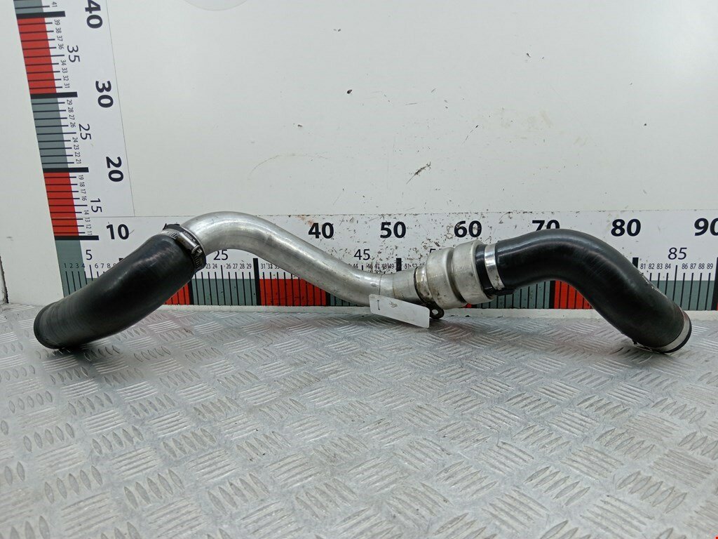 Патрубок интеркулера Renault Megane 2 7701055401 арт. 2148104