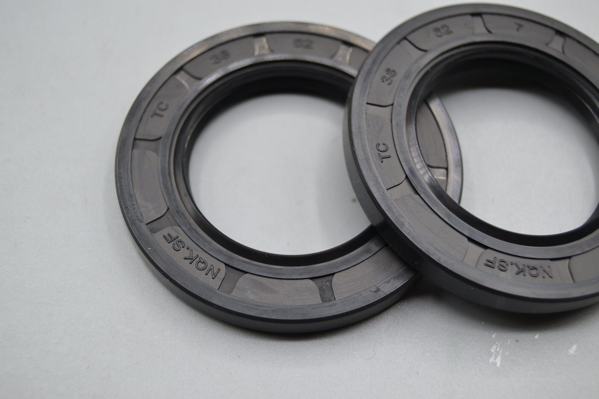 Манжеты сальники 38x62x7, (2шт)