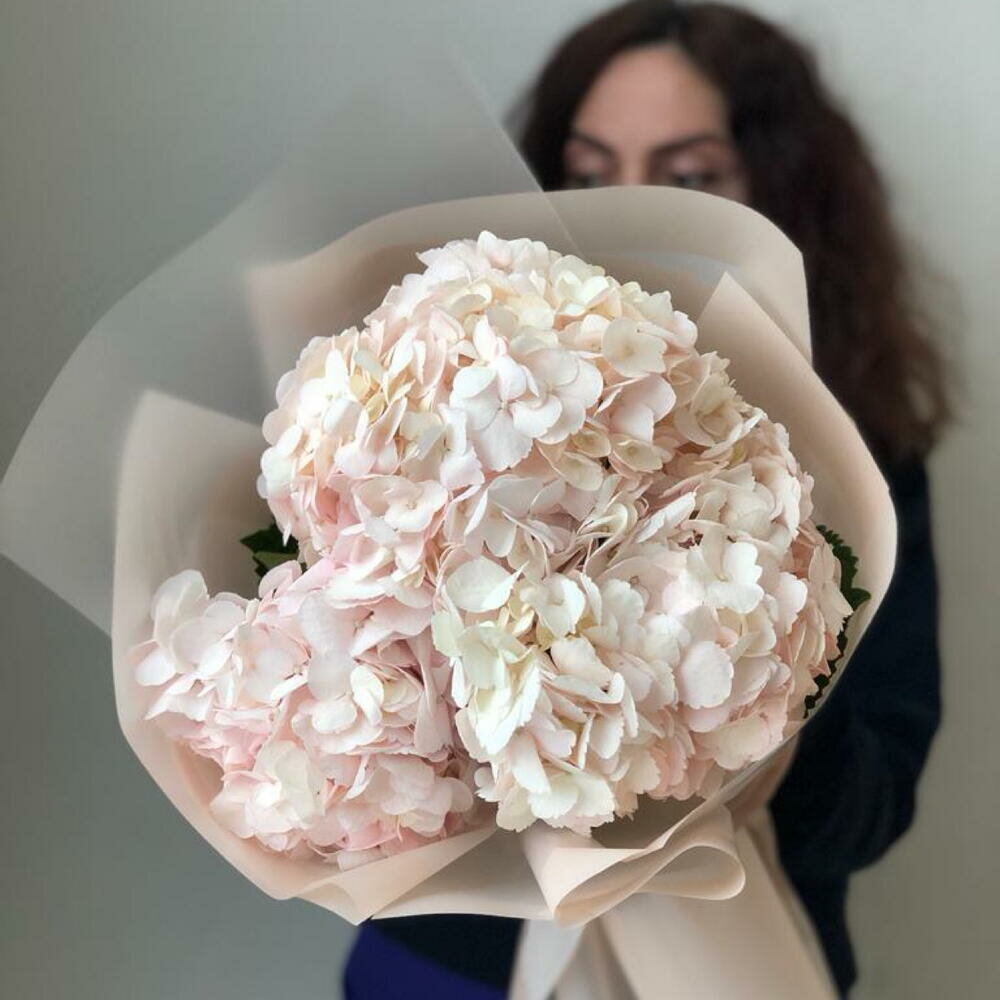 Букет из персиковых гортензий, подарок комплимент для ваших любимых