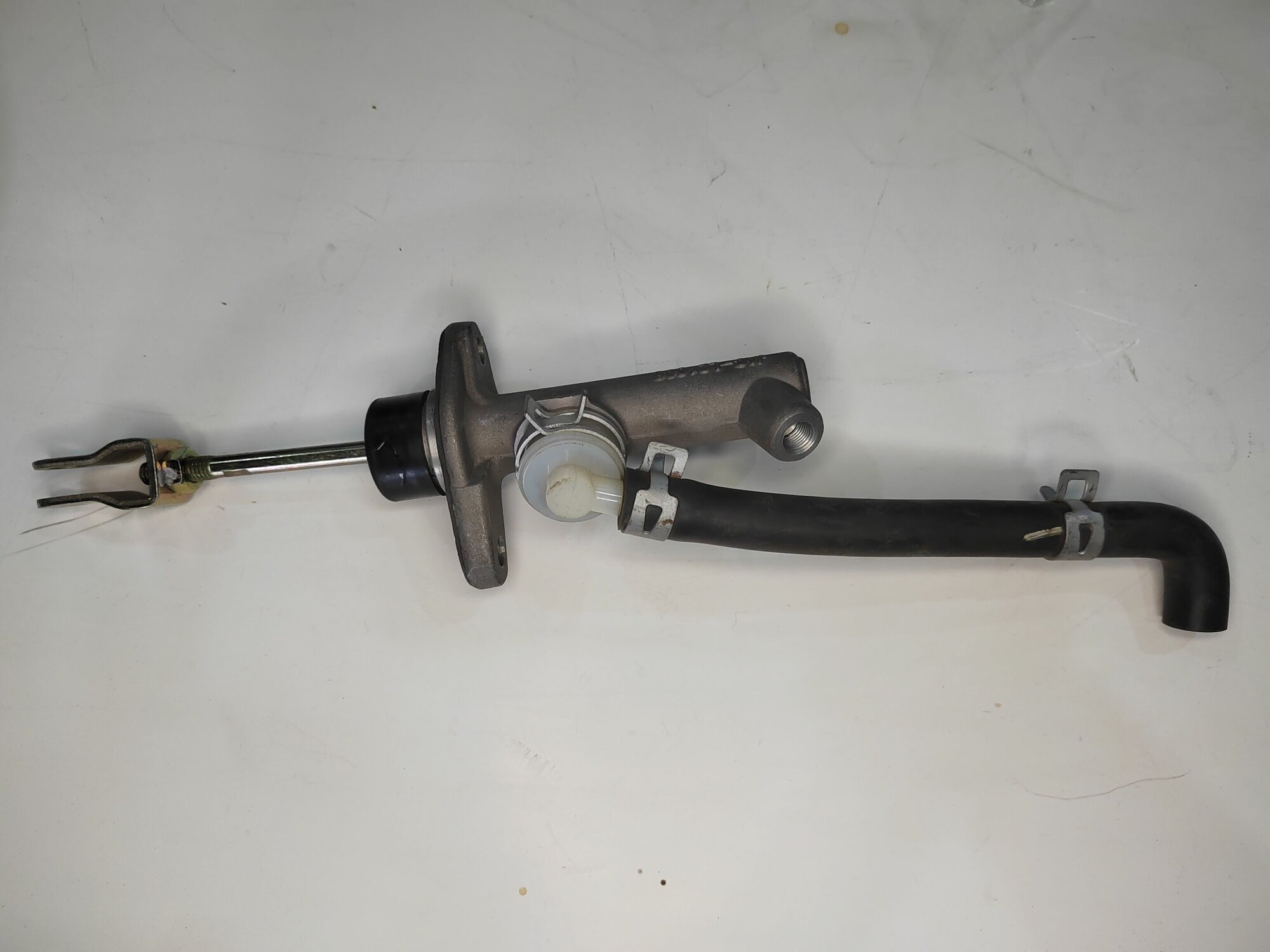 Цилиндр сцепления главный JAC Tagaz C10 [1.3 16V 5MT седан] 1607100U8010