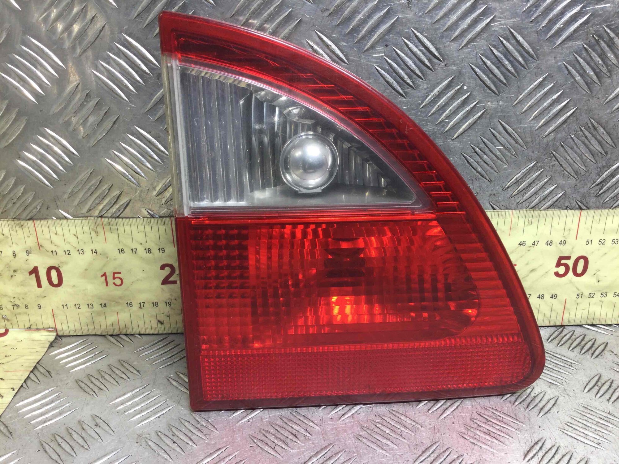Б/У Фонарь задний левый Ford Galaxy 1 поколение [рестайлинг] (2001-2006) 2005 г.
