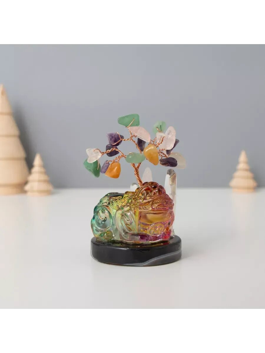 Денежное дерево с камнями и львом