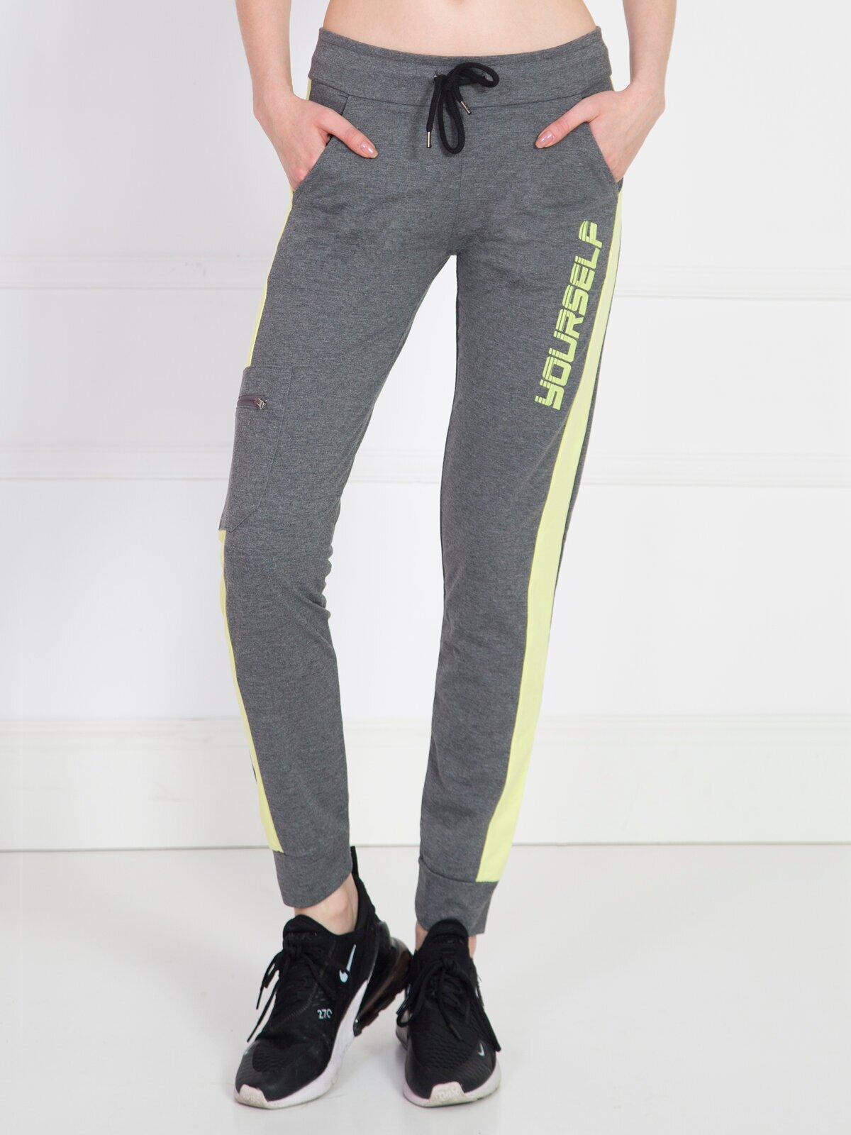 Брюки джоггеры