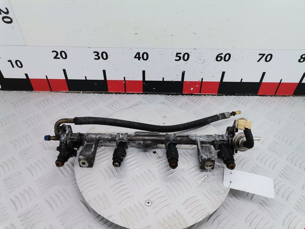 Форсунка бензиновая электрическая / 1552596 0280155819 1111848 для Ford Focus 1 (с пробегом)