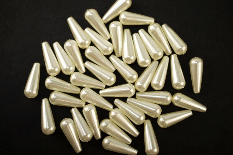 Бусины акриловые Капля 18х7мм, отверстие 1мм, цвет молочный, имитация жемчуга, 540-281, 10г (около 24шт)