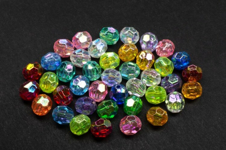 Бусины акриловые круглые граненые 8мм, отверстие 1,5мм, ассорти цветов, радужное покрытие, 540-070, 10г (около 40шт)