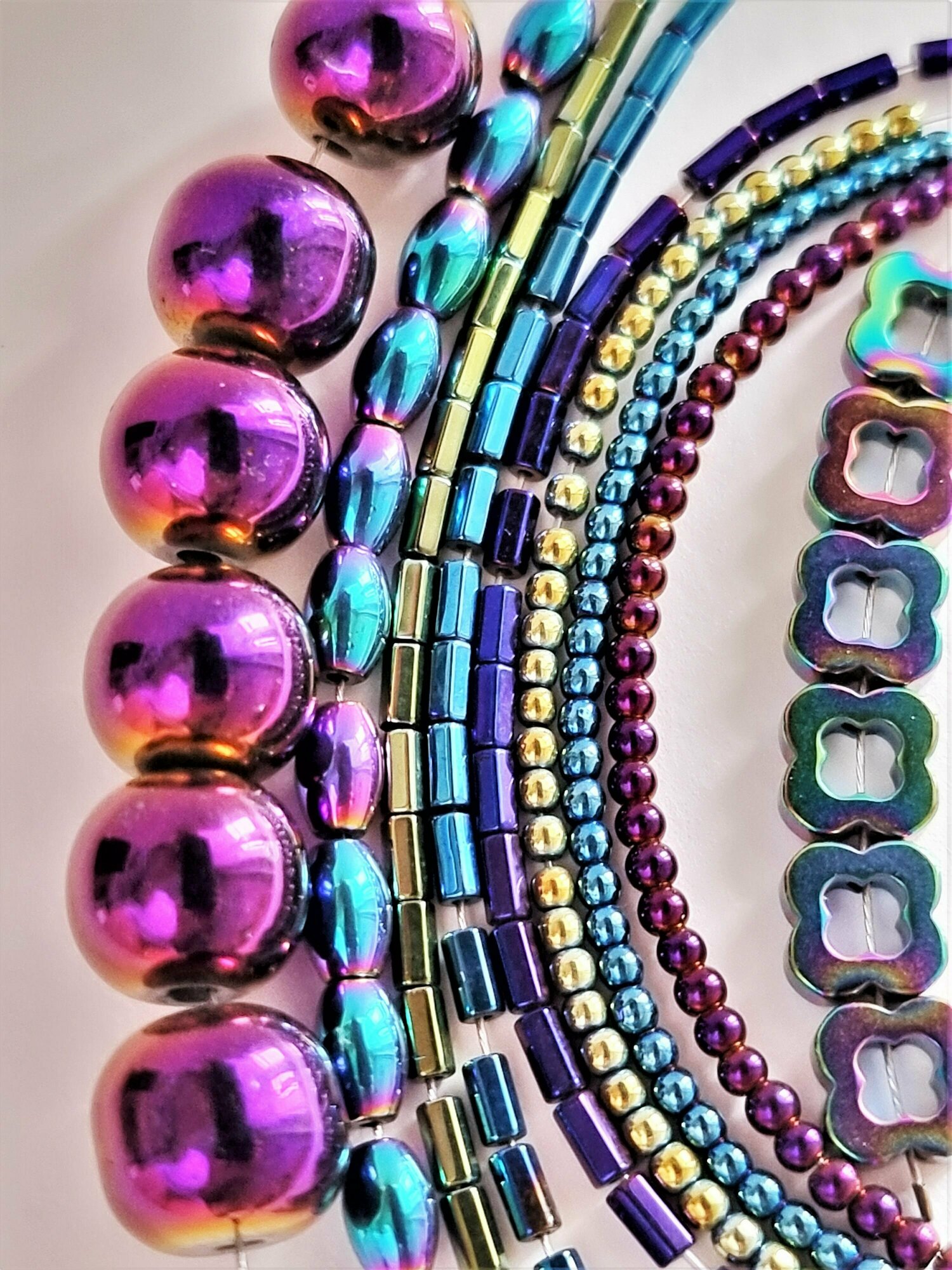 Гематит Фиолетовый.202шт.