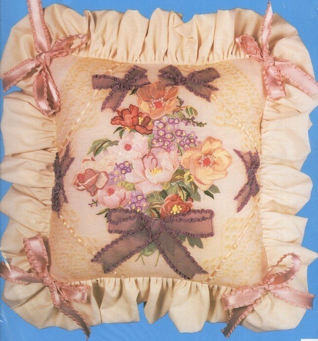Набор для вышивания Candamar #80261 Floral Bouquet Pilliw (Подушка с цветочным букетом), Гладь, 30 x 30 см