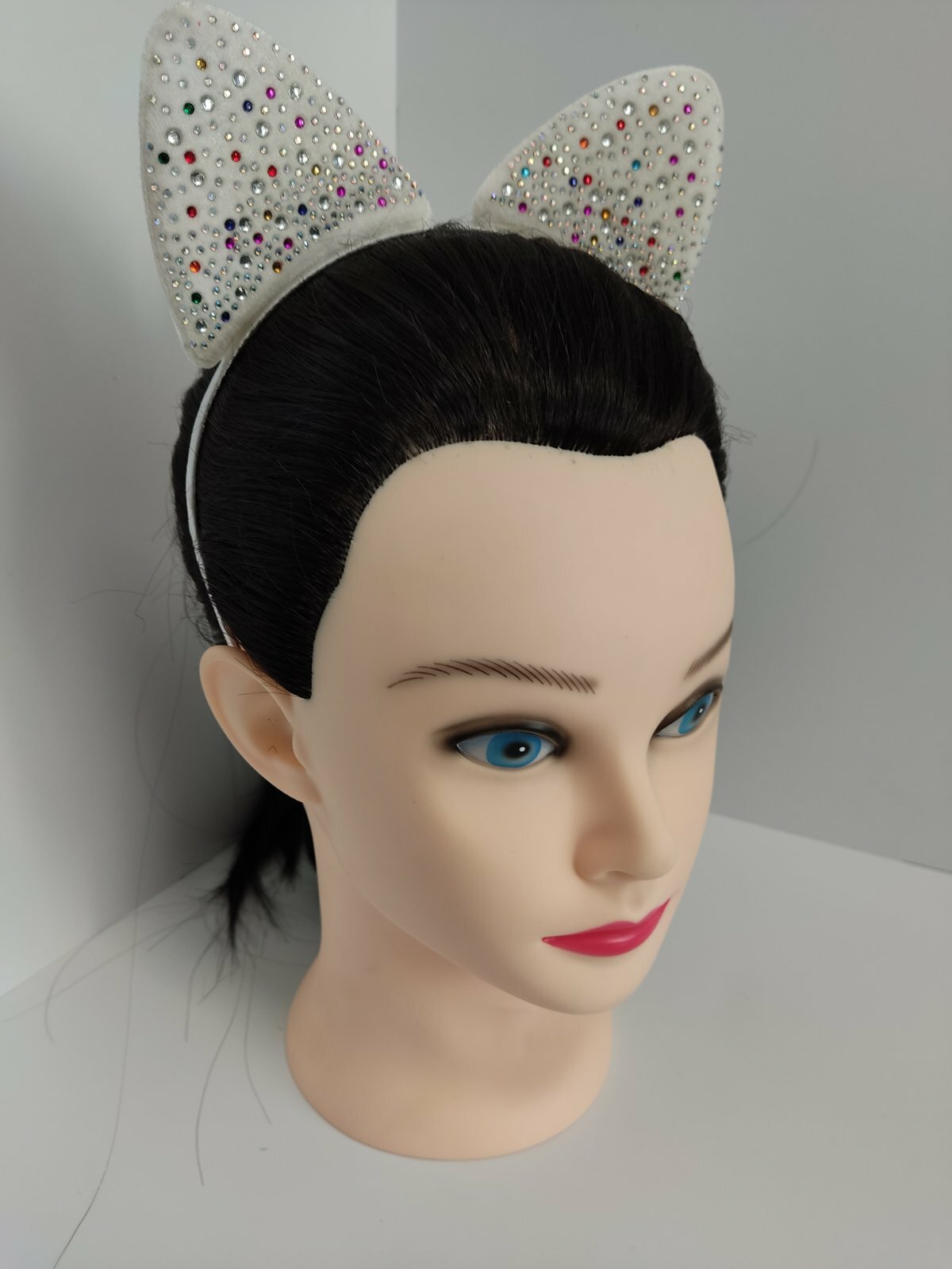 Ободок для волос "Ушки стразы"